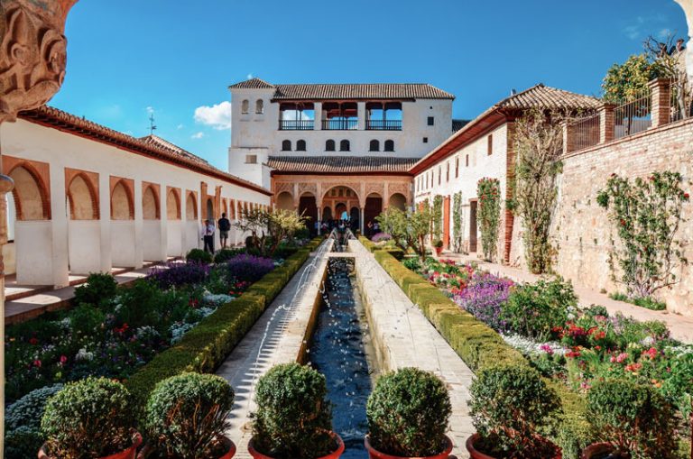 Tout savoir de la VISITE DE L'ALHAMBRA de Grenade - Visiter-Grenade.fr